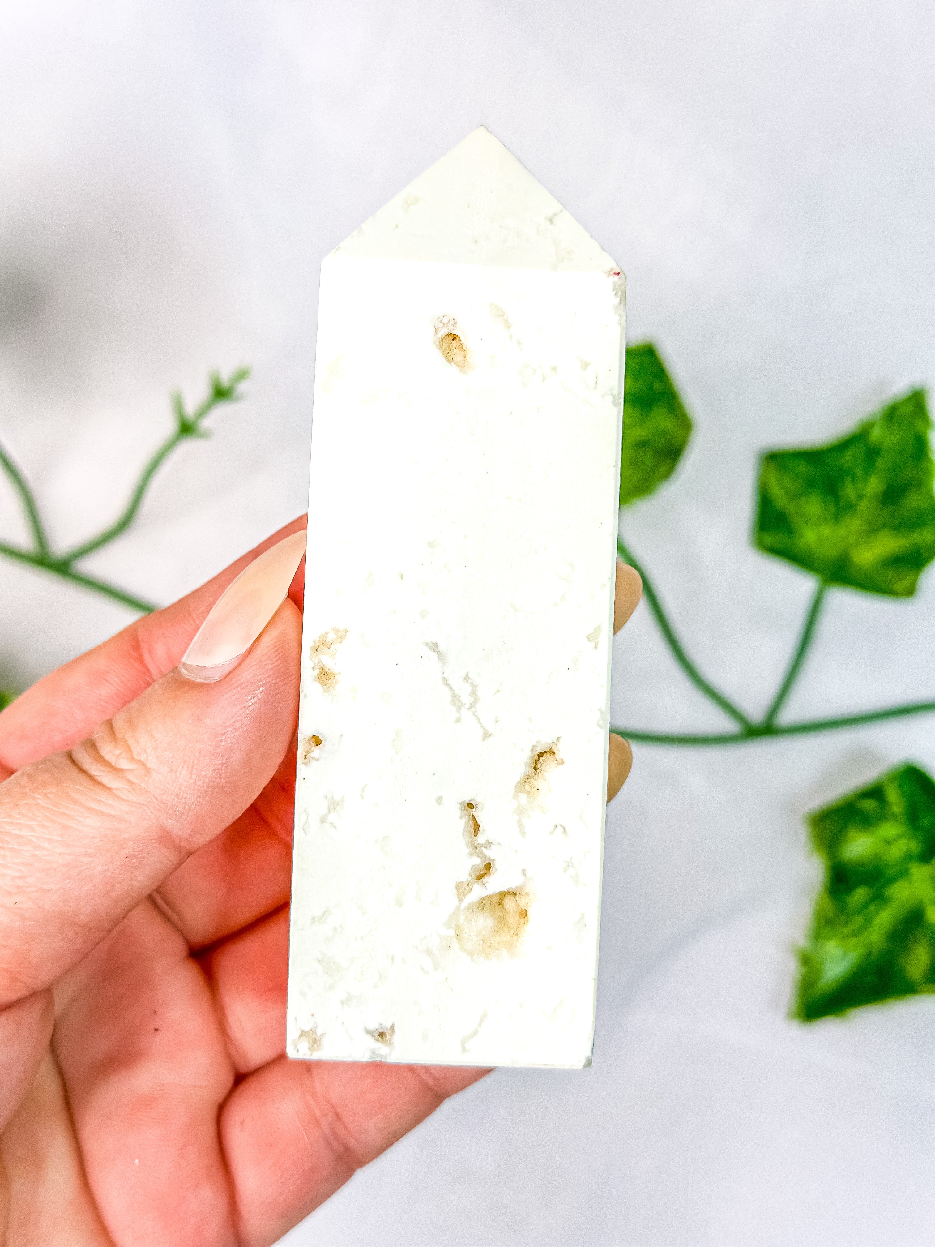 White Druzy Snow Plum Agate Tower – koraandky
